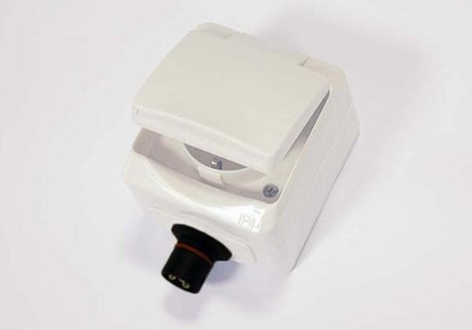 Outlet 230VAC Single Wall w/Cap PlugIn